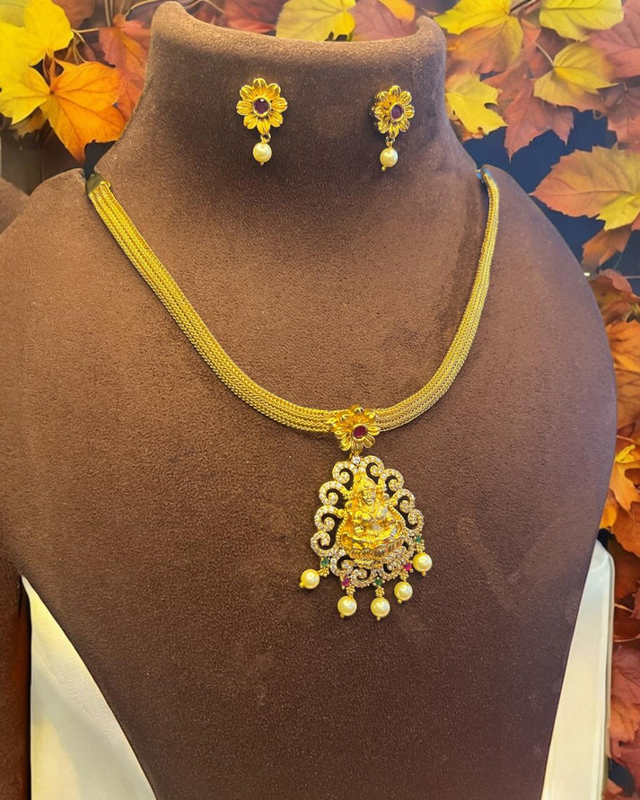 Golden Aahana Naan Patti set – Glamour Gems